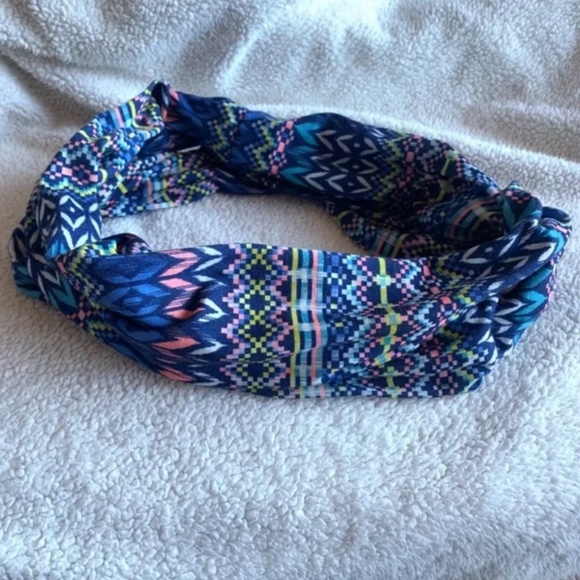 Zara | Accessories | New Infinity Scarf Colorful Pretty Pixelated ...